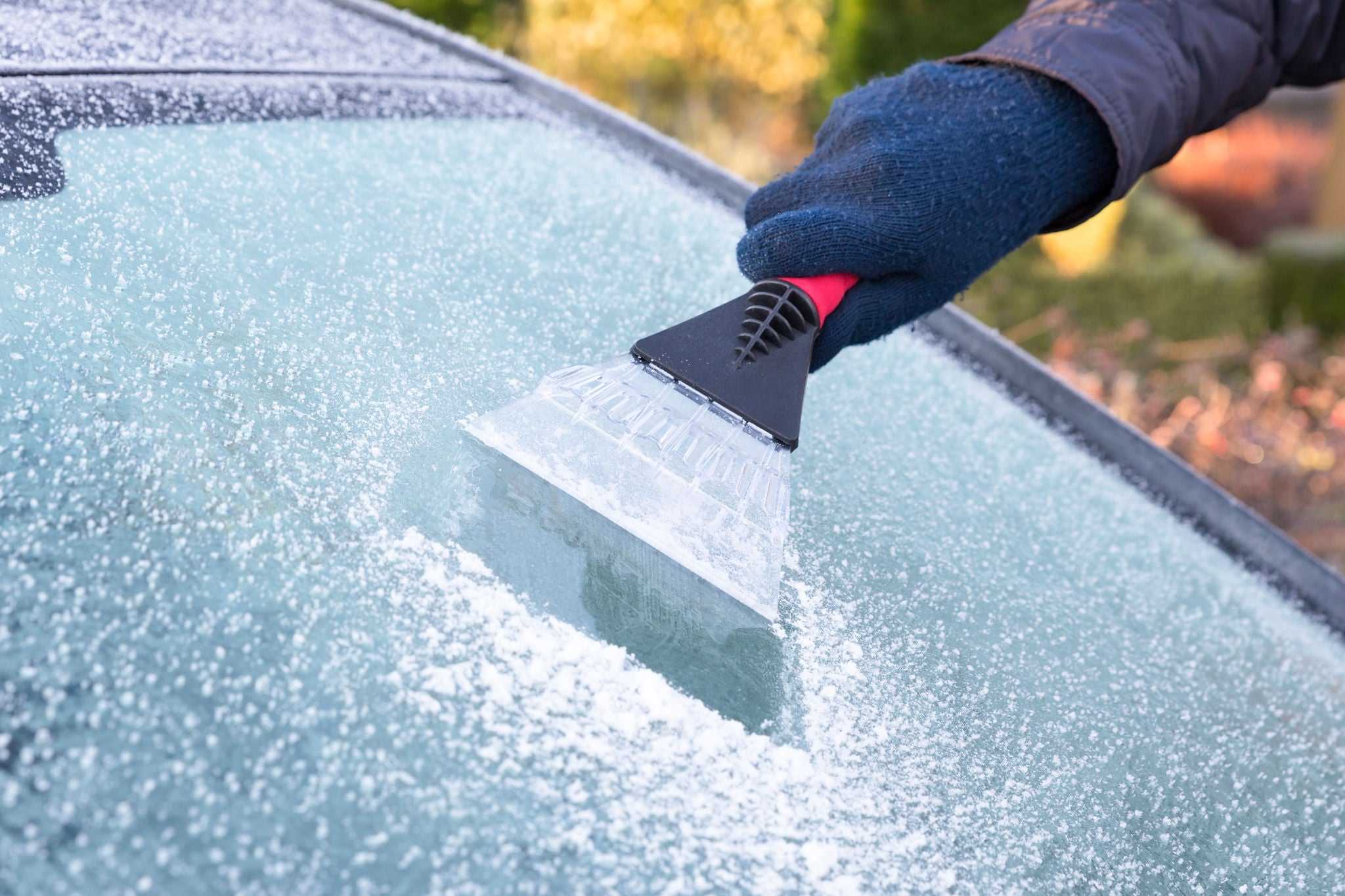 How To Prevent Car Side Glass From Freezing Effectively - CarGlassFix